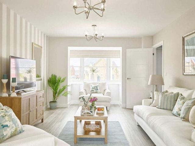 4 bedroom detached house to rent