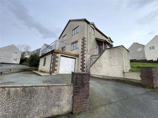 4 bedroom detached house to rent