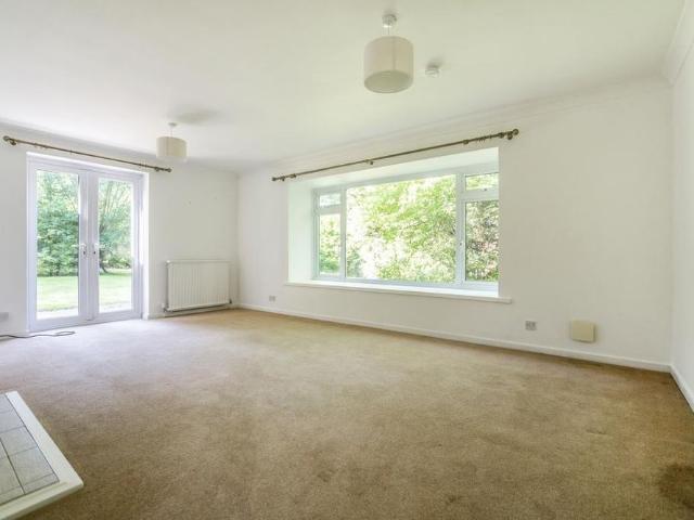 4 bedroom detached house to rent