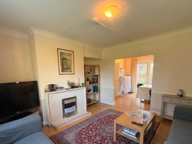 4 bedroom detached house to rent