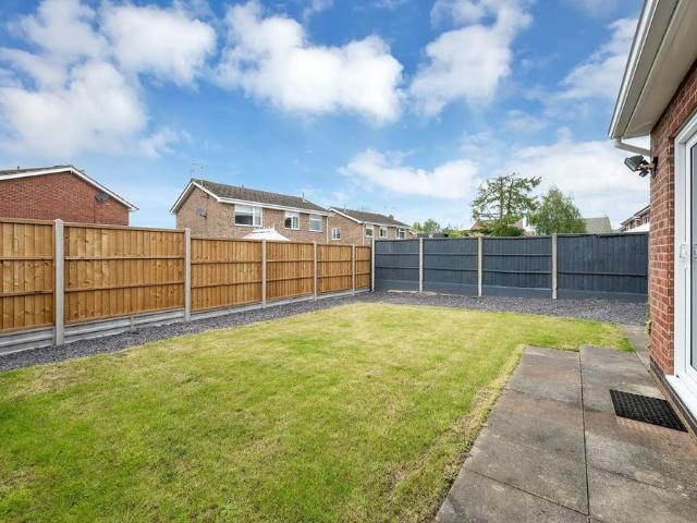 4 bedroom detached house to rent