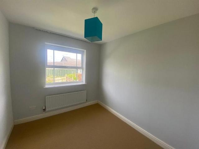 4 bedroom detached house to rent