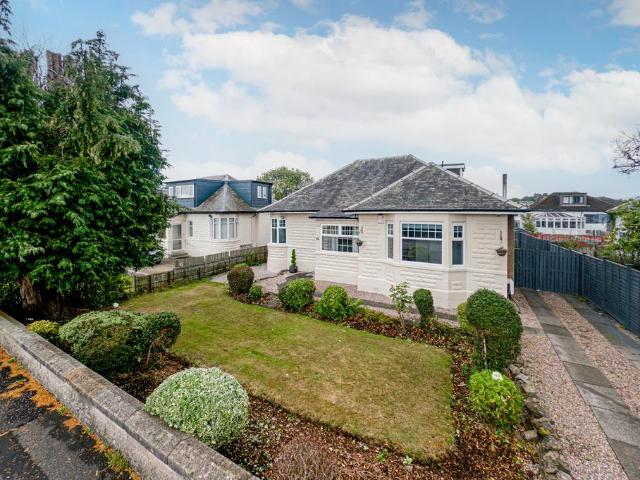 4 bedroom detached house to rent