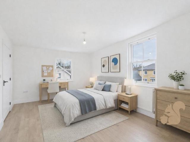 4 bedroom detached house to rent
