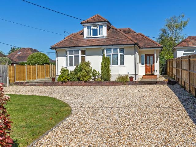 4 bedroom detached house to rent
