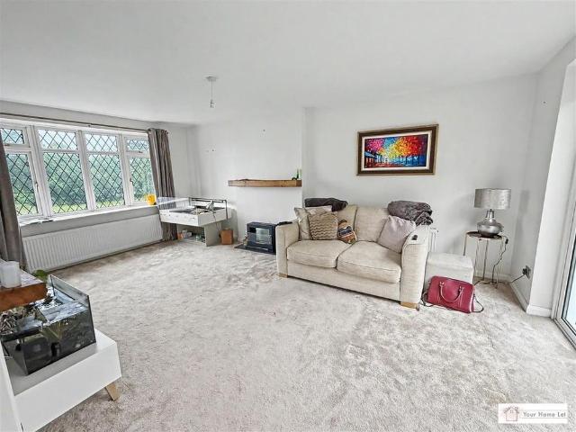 4 bedroom detached house to rent