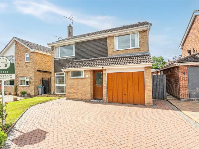 4 bedroom detached house to rent