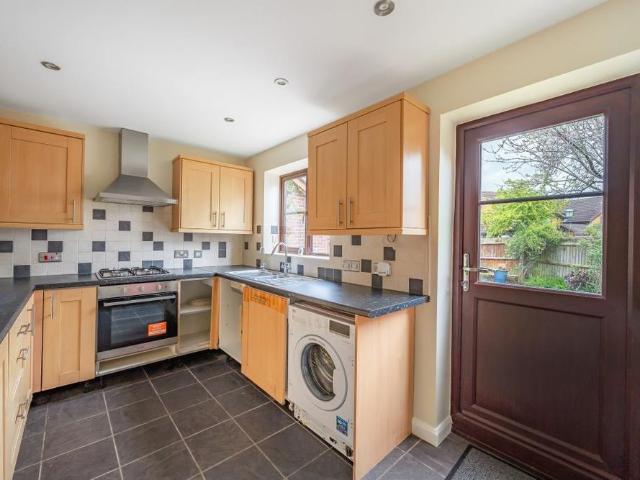 4 bedroom detached house to rent