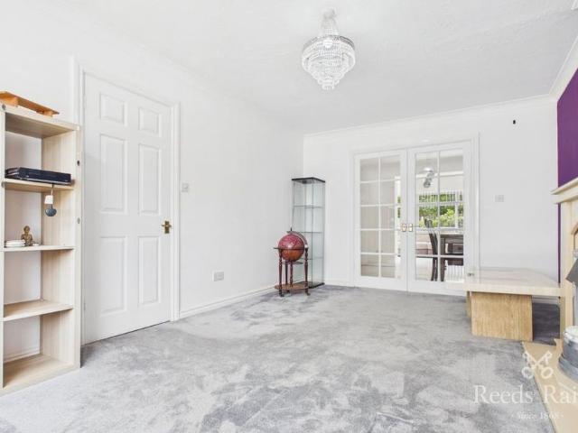 4 bedroom detached house to rent