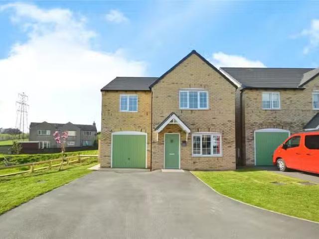 4 bedroom Detached House to rent, Foxhollow Close, Broughton M.