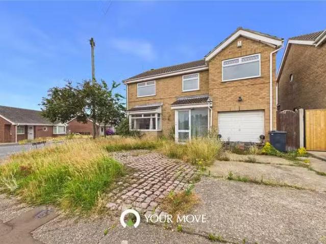 4 bedroom Detached House to rent, Flowerday Close, Hopton, NR3.