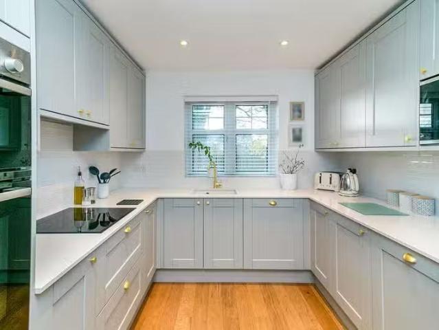 4 bedroom Detached House to rent, Highcroft Lane, Waterloovill.