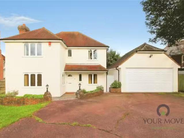 4 bedroom Detached House to rent, Huggetts Lane, Eastbourne, B.
