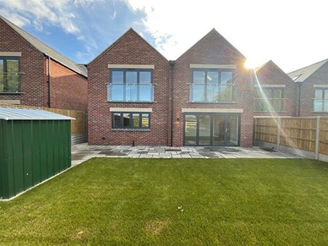 4 Bedroom Detached House To Rent In The Beeches, Newbold Farm, Main Street, Newbold, Rugby, CV21