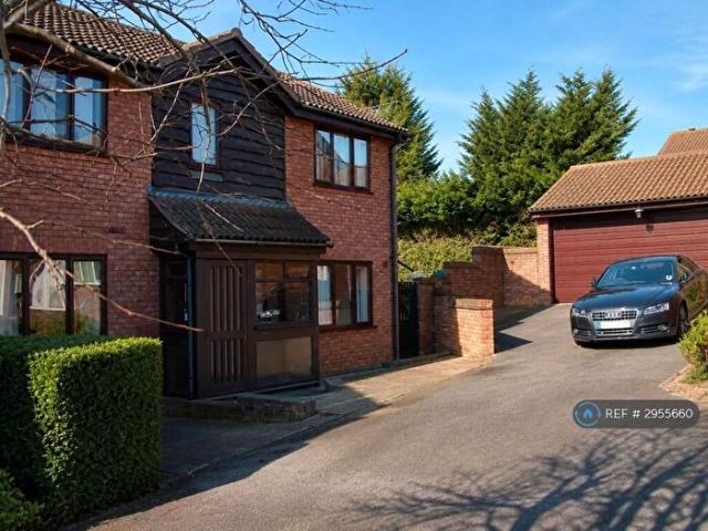 4 Bedroom Detached House To Rent In The Fleet, Milton Keynes, MK6