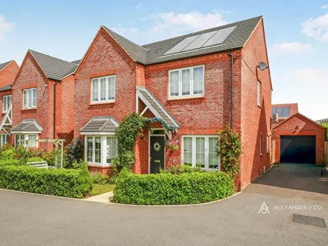 4 Bedroom Detached House To Rent In Wenlock Drive, Bicester, Oxfordshire, OX26