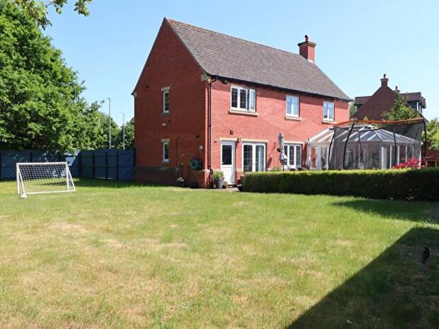 4 Bedroom Detached House To Rent In Allendale Road, Loughborough, LE11