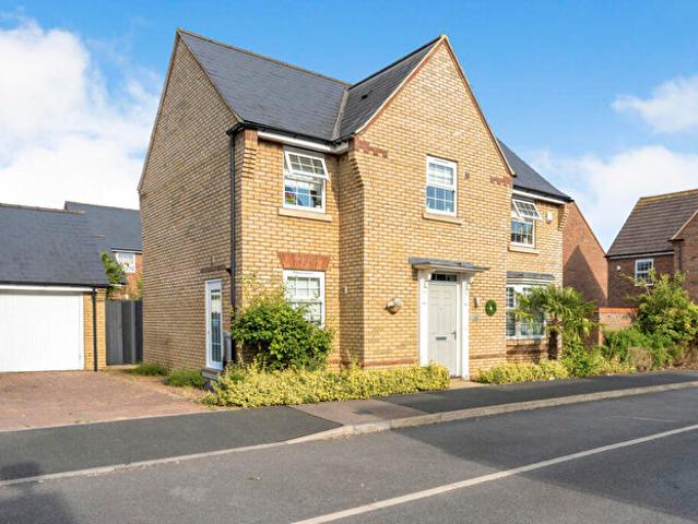 4 Bedroom Detached House To Rent In Blackbeard, Brooklands, Milton Keynes, MK10