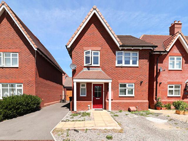 4 Bedroom Detached House To Rent In Blackwell Close, Swindon, SN25