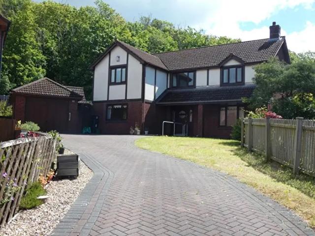 4 Bedroom Detached House To Rent In Brombil Gardens, Margam, Port Talbot SA13