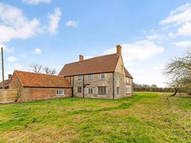 4 Bedroom Detached House To Rent In Calvert Road, Steeple Claydon, Buckingham, Buckinghamshire, MK18