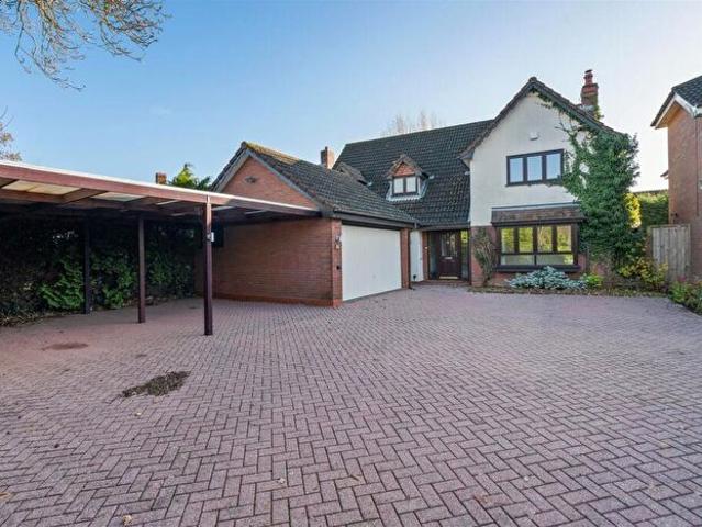 4 Bedroom Detached House To Rent In Cheveridge Close, Solihull, B91