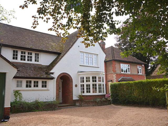4 Bedroom Detached House To Rent In Church Street, Burton Latimer, NN15