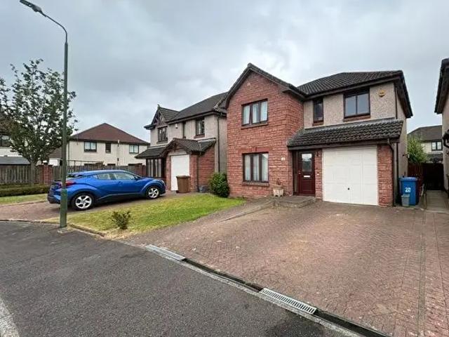 4 Bedroom Detached House To Rent In Crofthead Street, Falkirk, FK2