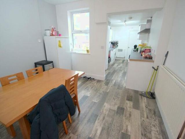 4 Bedroom Detached House To Rent In Dunkirk Road, Nottingham, NG7