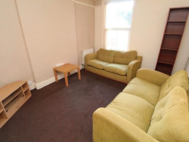 4 Bedroom Detached House To Rent In Ella Road, West Bridgford, NG2