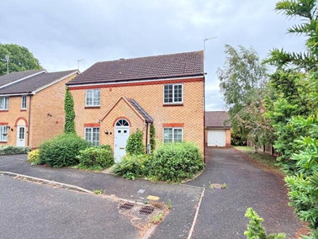 4 Bedroom Detached House To Rent In Haggar Street, Stone, HP17