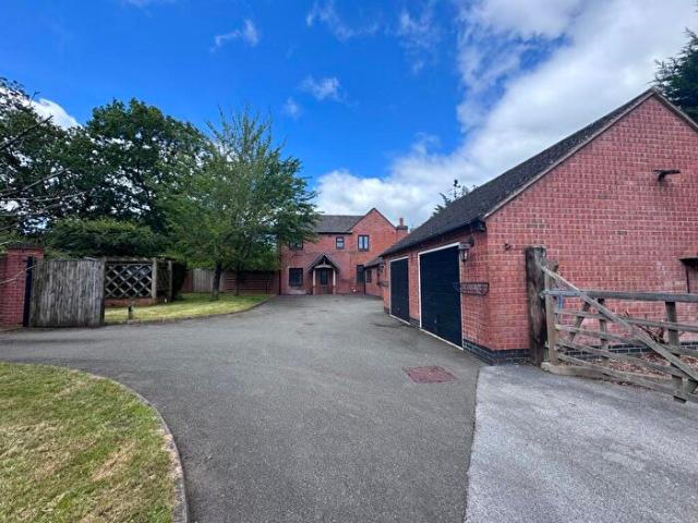 4 Bedroom Detached House To Rent In Holly Farm House, Whitepits Lane, Portway, Worcestershire, B48