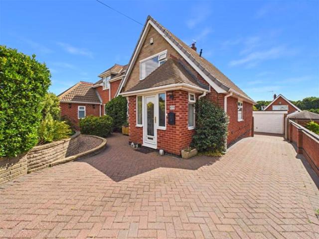 4 Bedroom Detached House To Rent In Jayne Close, Gedling, Nottingham, NG4