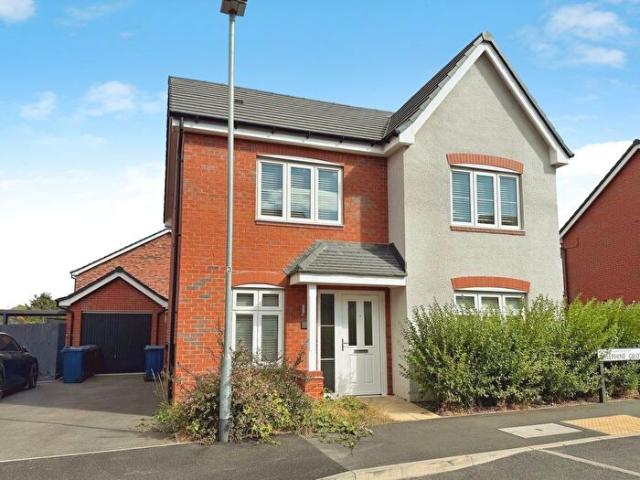 4 Bedroom Detached House To Rent In Josephine Grove, Nottingham, NG12