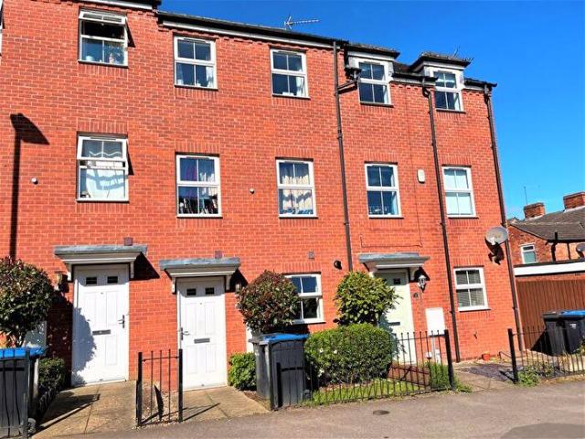 4 Bedroom Detached House To Rent In Lathkill Street, Market Harborough, LE16