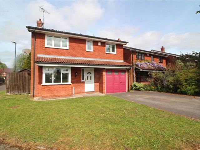 4 Bedroom Detached House To Rent In Longfield Close, Hall Green, Birmingham, B28