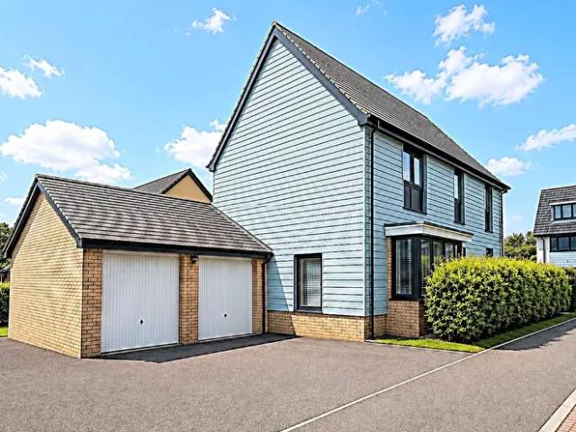 4 Bedroom Detached House To Rent In Longhorn Drive, Milton Keynes, MK8