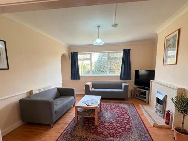 4 Bedroom Detached House To Rent In Middleton Boulevard / Bed / Bath, NG8