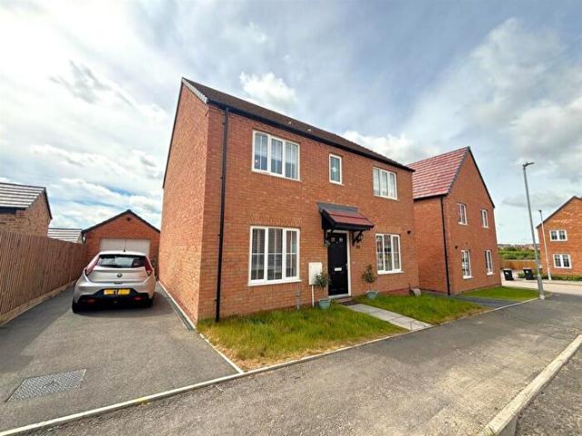 4 Bedroom Detached House To Rent In Mistletoe Gardens, Corby, NN17