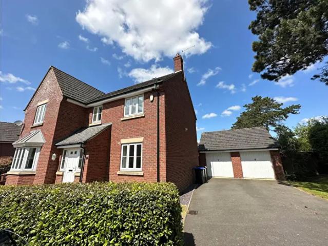4 Bedroom Detached House To Rent In North Meadow View, St Crispin, Northampton, NN5