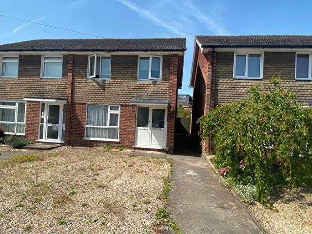 4 Bedroom Detached House To Rent In Norton Close, Headington, OX3