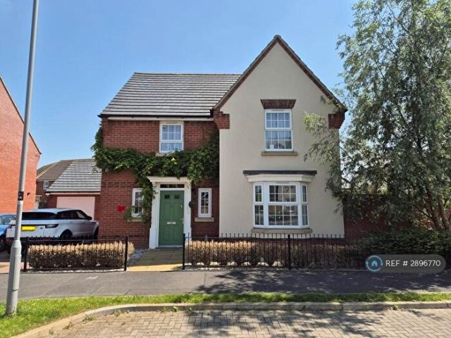 4 Bedroom Detached House To Rent In Pacific Avenue, Milton Keynes, MK10