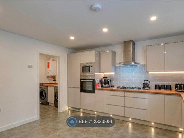 4 Bedroom Detached House To Rent In Priory Road, Solihull, B90