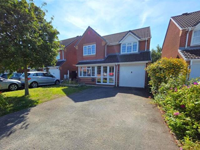 4 Bedroom Detached House To Rent In Regan Road, Moira, Swadlincote, DE12