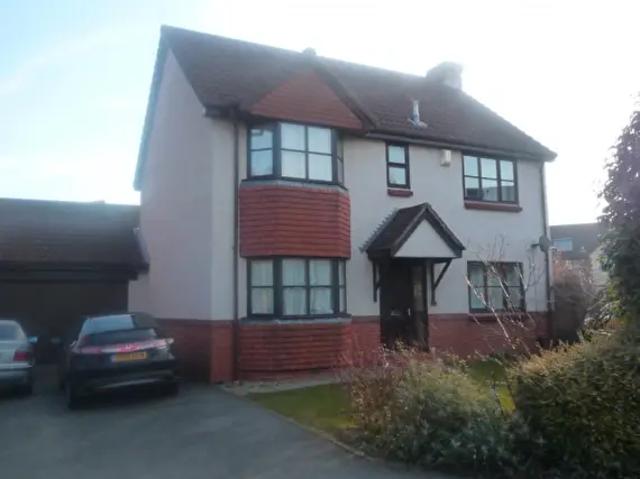 4 Bedroom Detached House To Rent In Rose Avenue, Abingdon on Thames, Oxfordshire, OX14