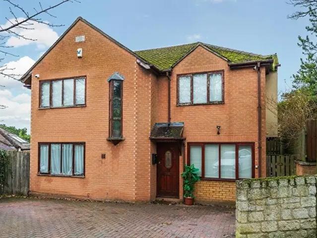 4 Bedroom Detached House To Rent In Rose Hill, Oxford, OX4
