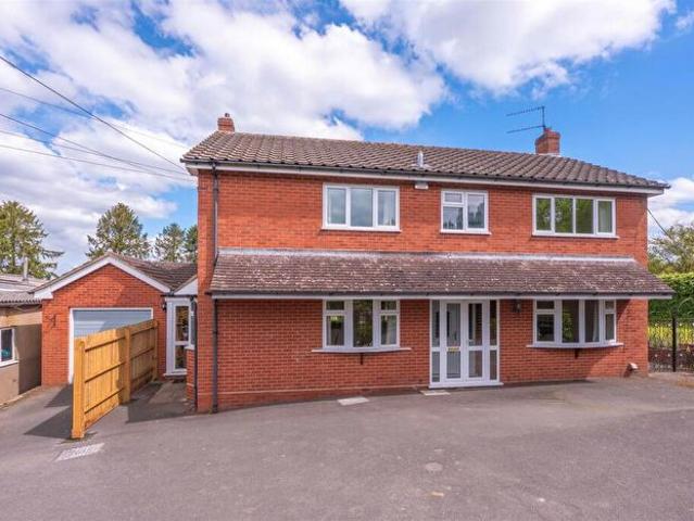 4 Bedroom Detached House To Rent In Stratford Road, Wootton Wawen, B95