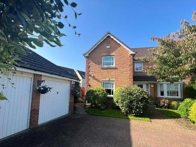 4 Bedroom Detached Villa For Sale In Stepps, Glasgow
