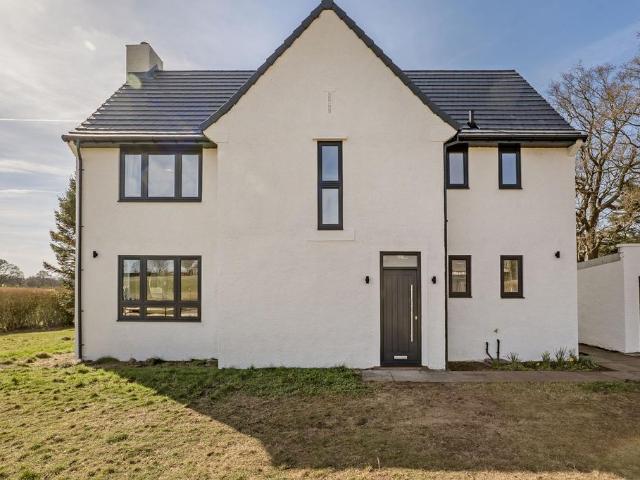 4 bedroom detached villa house for sale