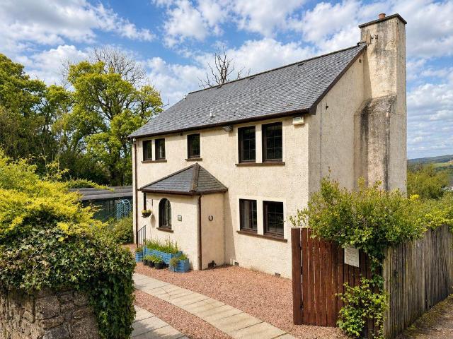 4 bedroom detached villa house for sale